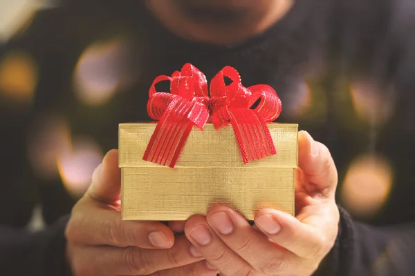 Hand holding gift Stock Photos, Royalty Free Hand holding gift Images ...