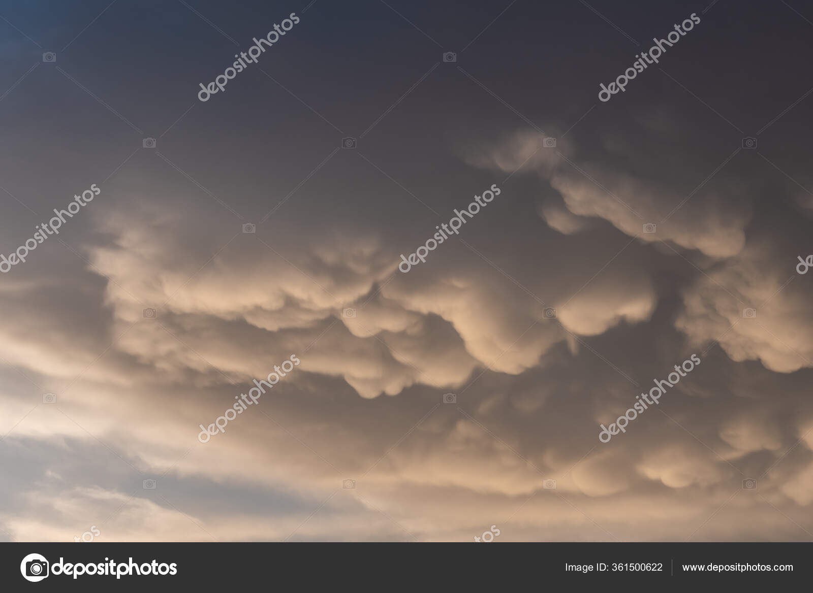 Mammoth Mastodon Clouds Sky Warm Tones — Stock Photo © J.Lopez1989 #361500622