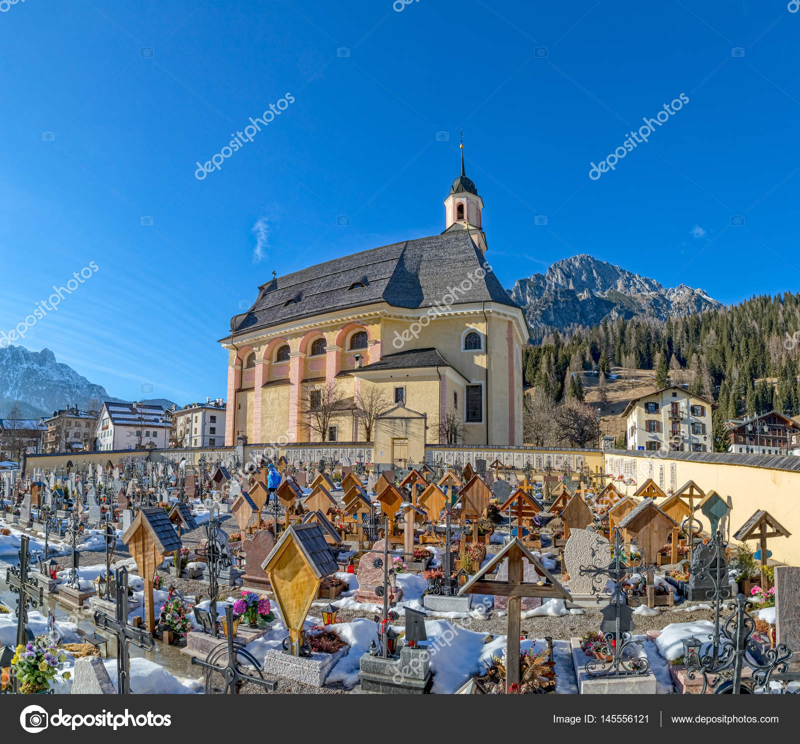 Sappada Church and cemetery – Stock Editorial Photo © dbajurin #145556121