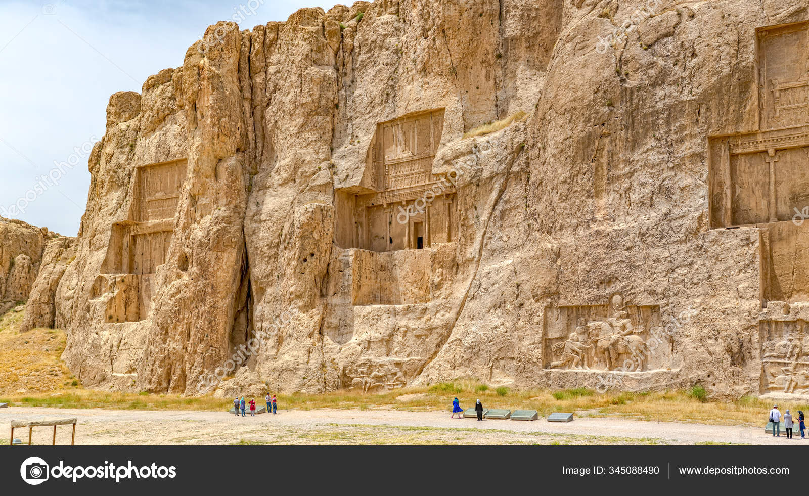 Naqsh-e Rustam Panorama – Stock Editorial Photo © dbajurin #345088490