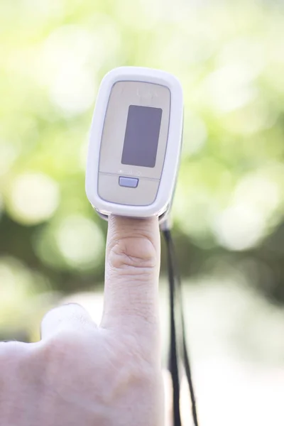 Oxygen finger monitor Stock Photos, Royalty Free Oxygen finger monitor ...