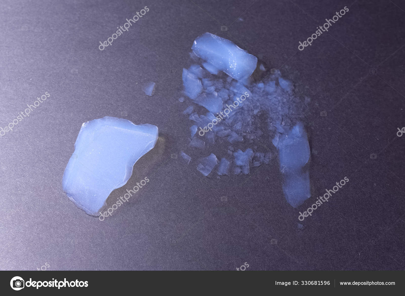 Airgel y experiencias con él. aerogel: fotografía de stock © Ludya ...