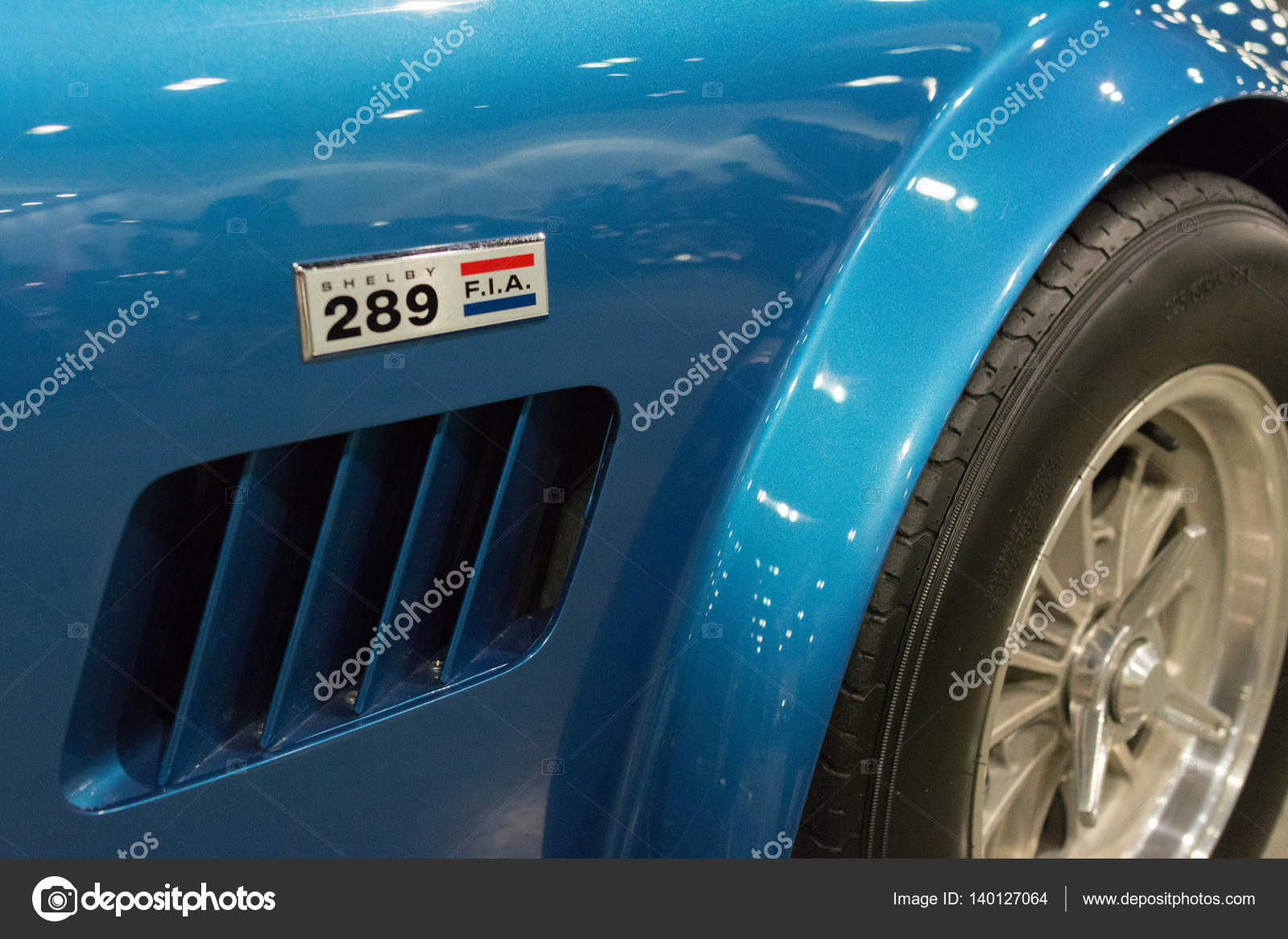 Shelby Cobra 289 Emblem – Stock Editorial Photo © bettorodrigues #140127064