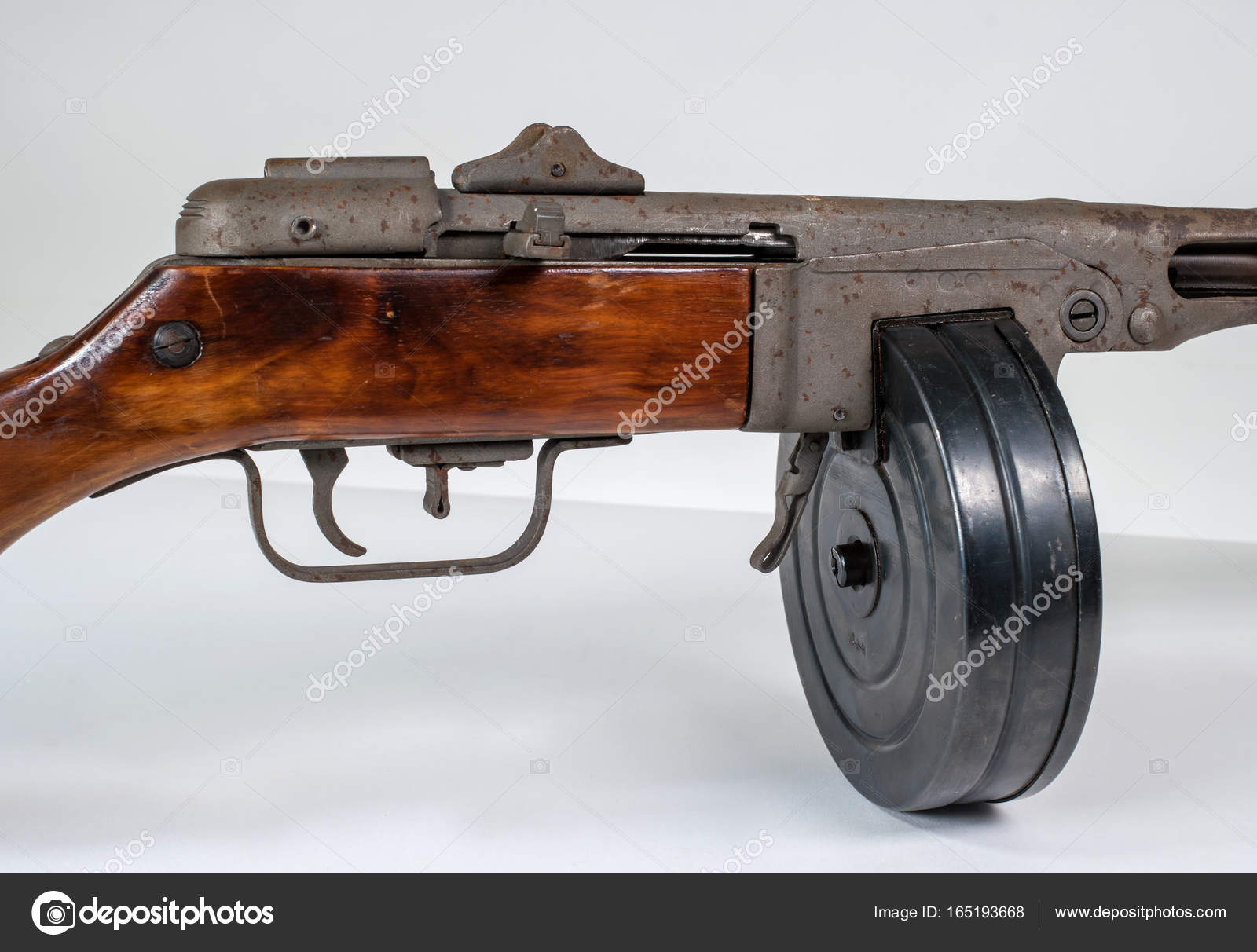 Submachine gun ppsh-41 on a light background. Stock Photo by ©Oktober64 ...