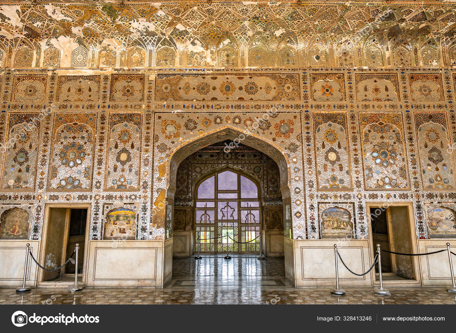 Lahore Fort Complex 124 — Stock Editorial Photo © AlexelA #328413246