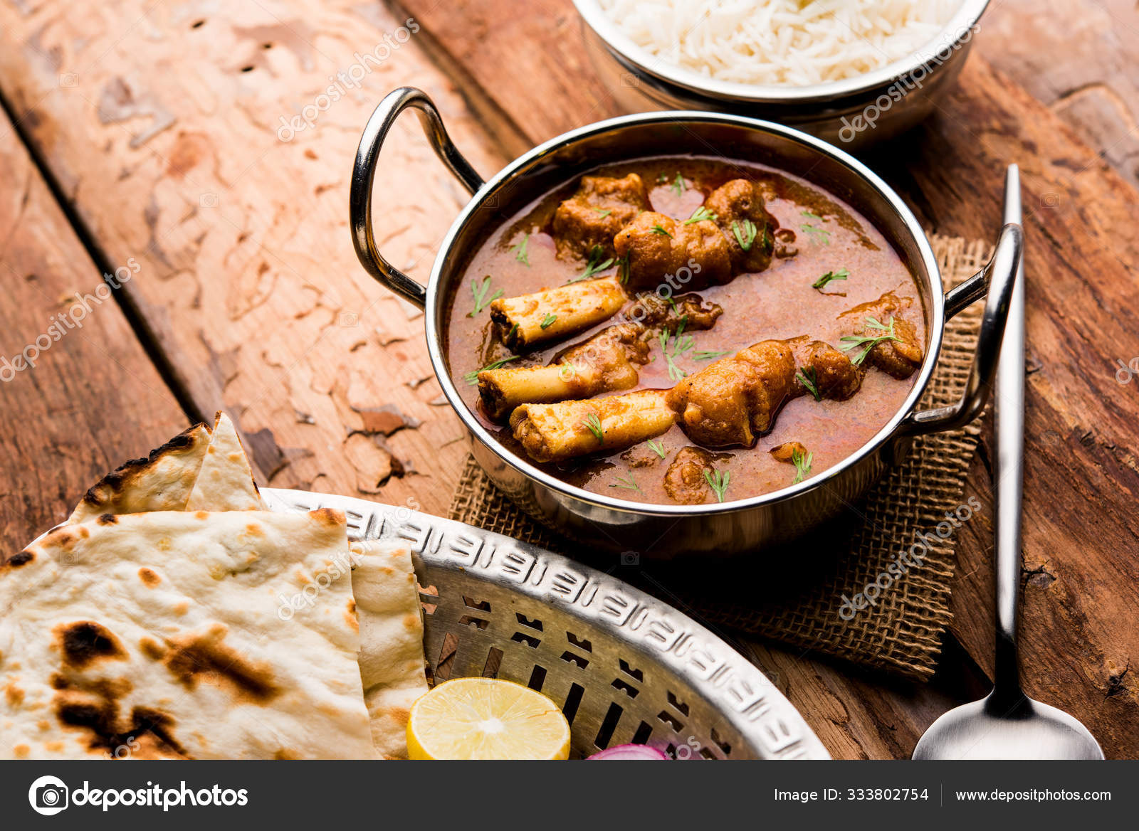 Hyderabadi Mutton Paya Nehari Nahari Nihari Masala Served Naan Rice ...