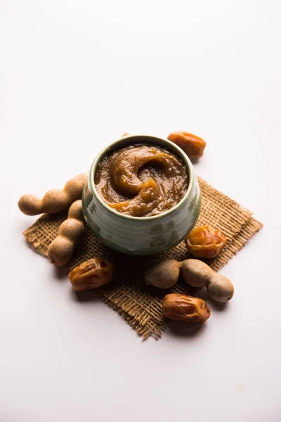 Fechas Tamarindo Chutney - Khajoor triturado para pegar y mezclado con ...