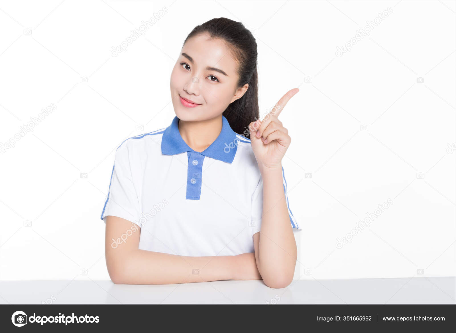 China Beautiful High School Female Students Classroom Listen Carefully ...