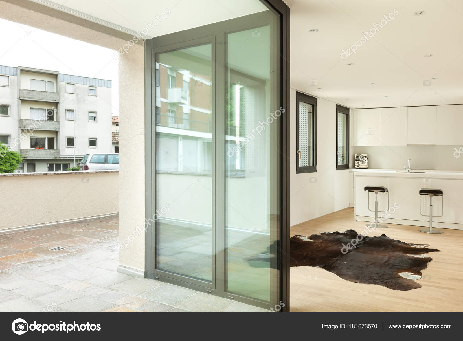 Architecture, interior of modern house — Stock Photo © Zveiger #181673570