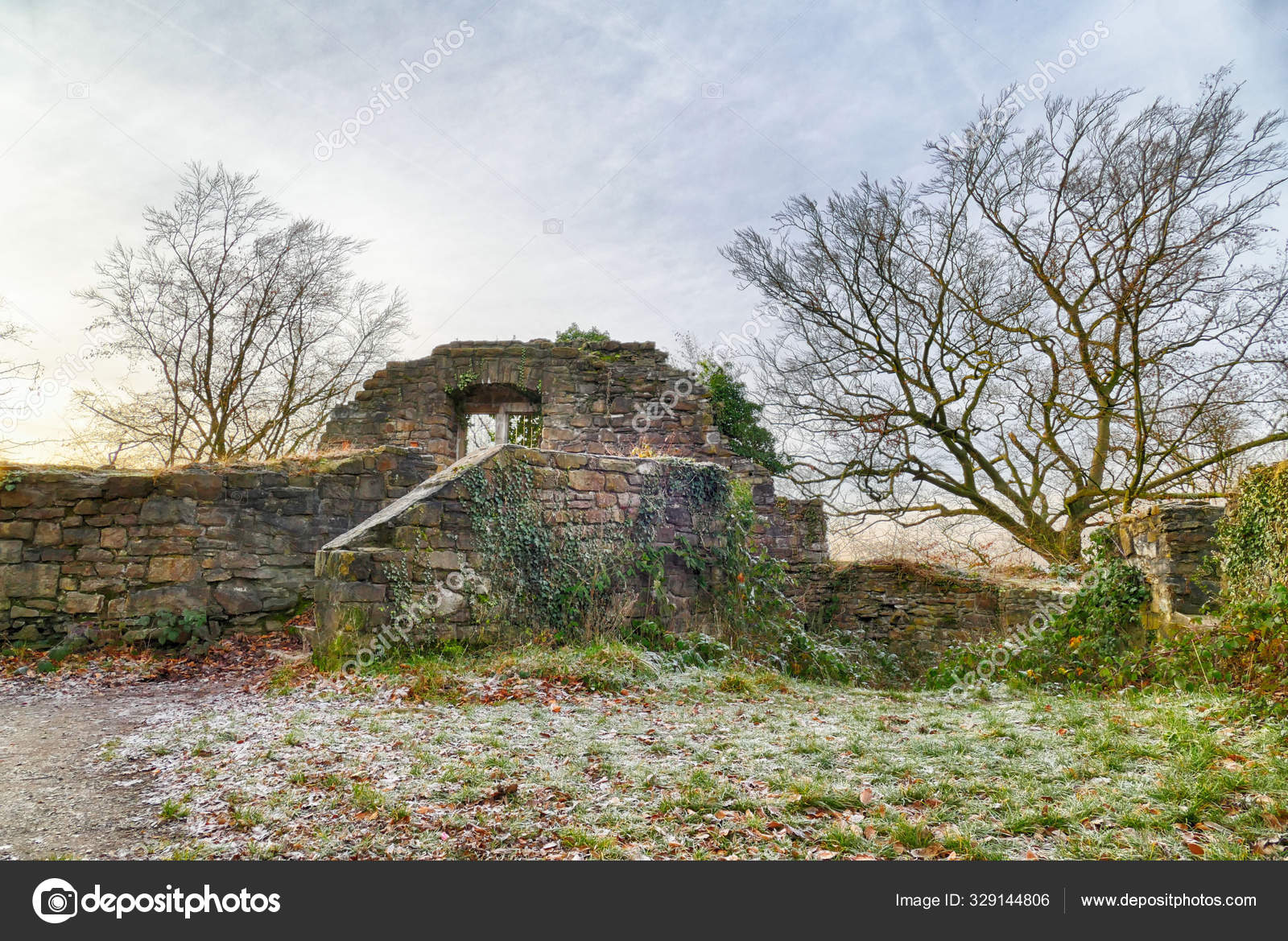 Remainders Medieval Castle Essen Germany — Stock Photo © hespasoft ...