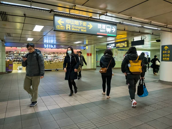 Hong kong mtr Stock Photos, Royalty Free Hong kong mtr Images ...