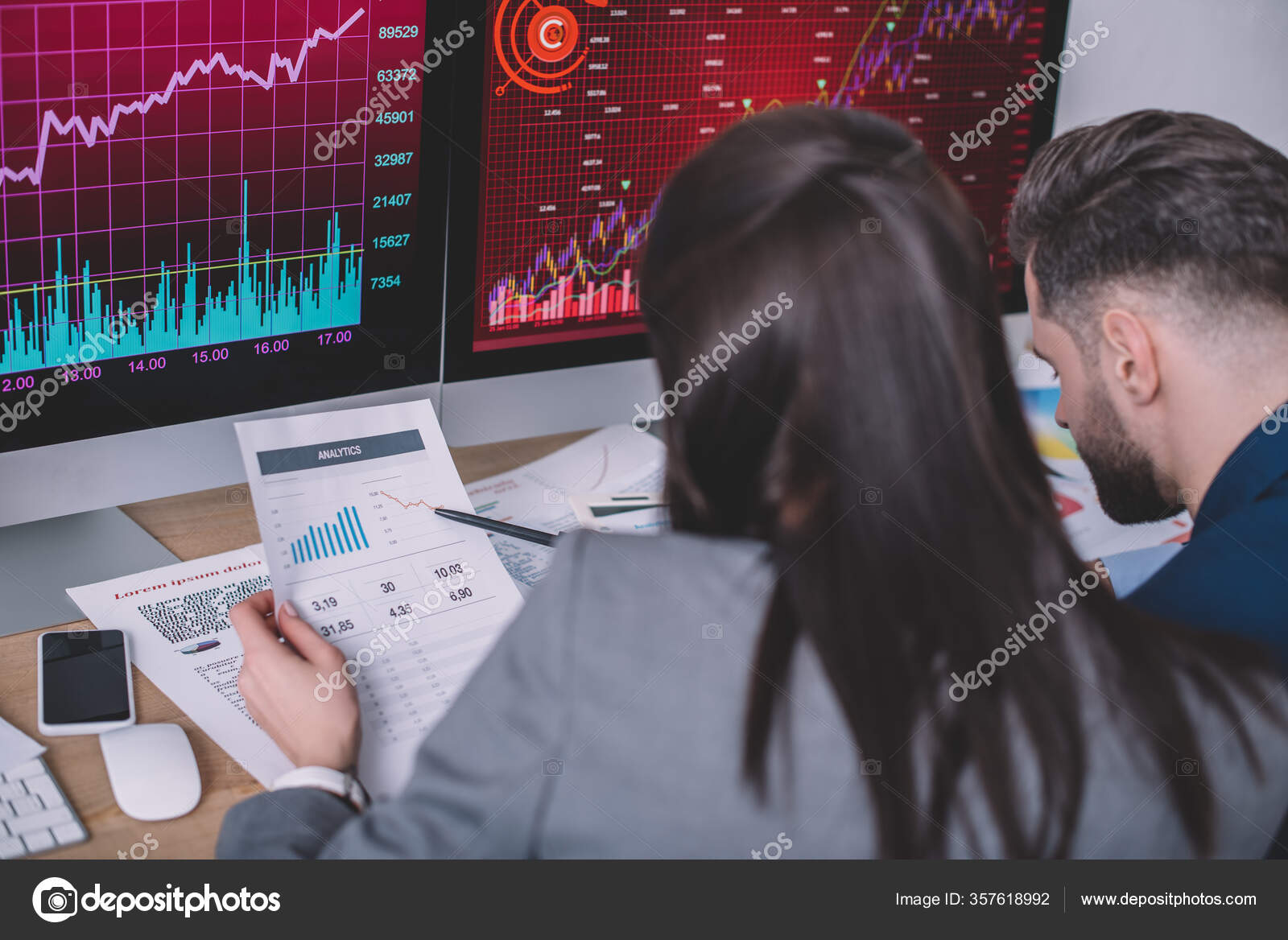Selective Focus Information Security Analysts Planning Work Charts Papers Computer — Stock Photo ...