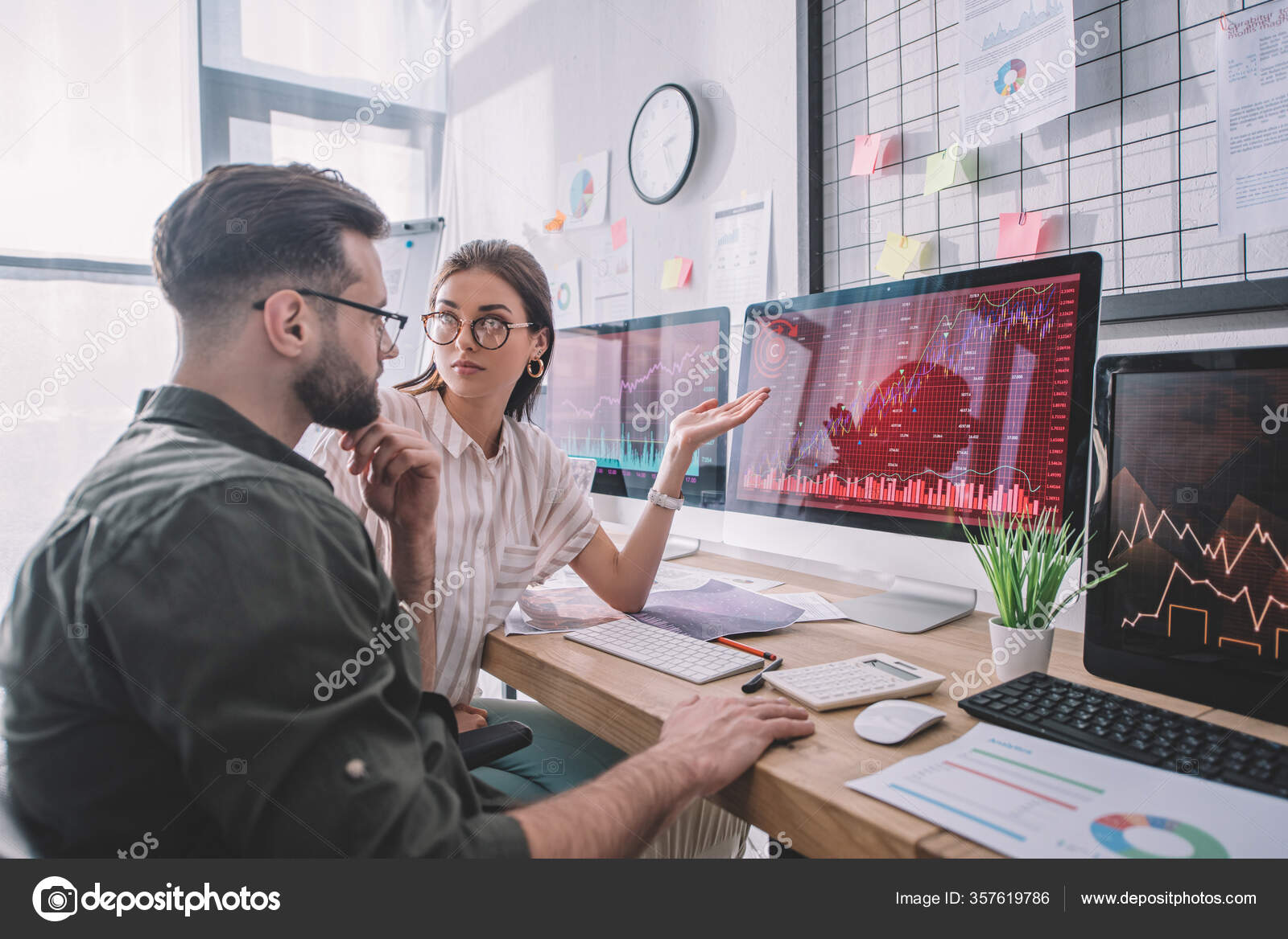 Data Analyst Pointing Hand Charts Computer Monitor Colleague Table Office — Stock Photo ...