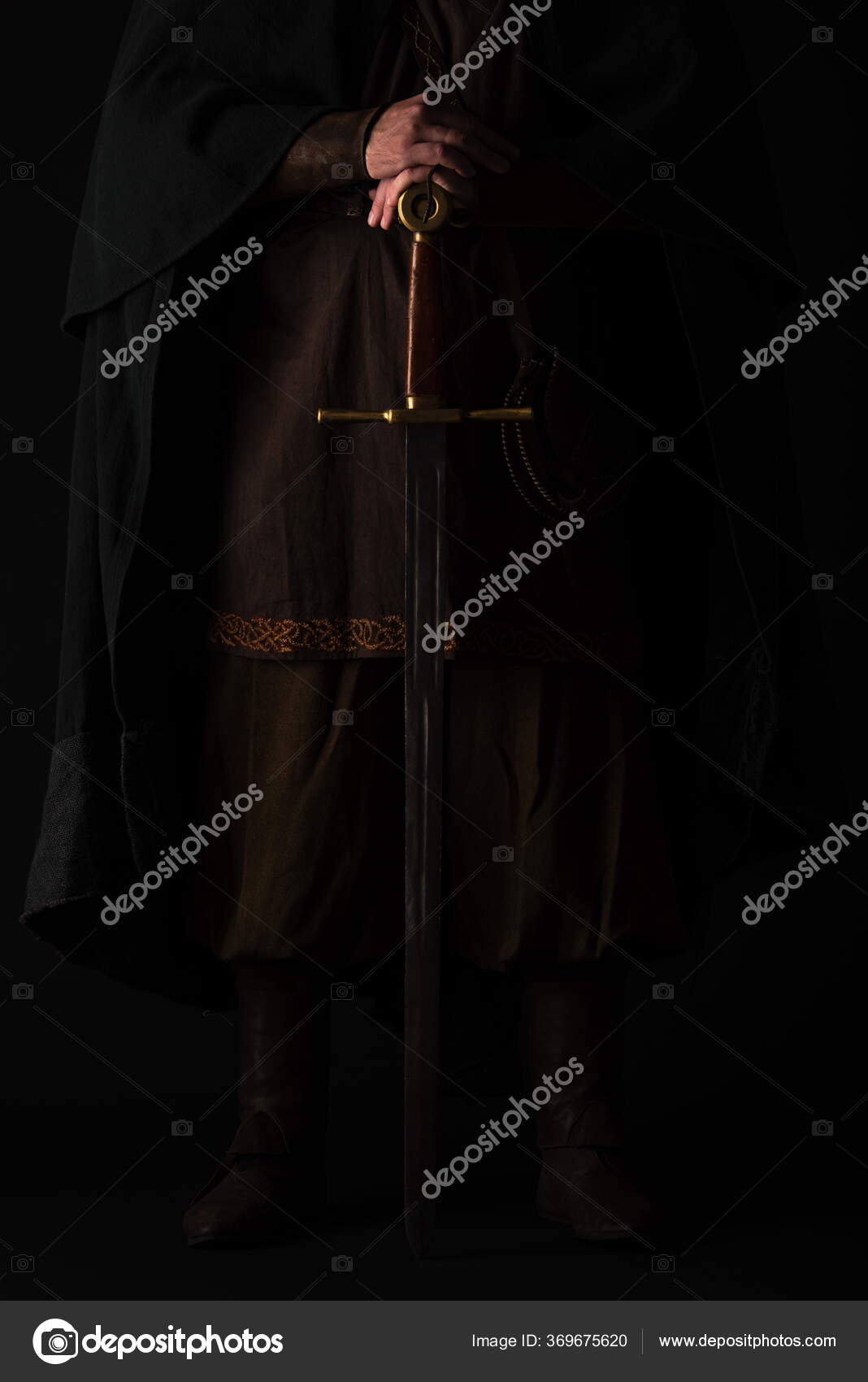 Cropped View Medieval Scottish Man Mantel Sword Dark Isolated Black ...