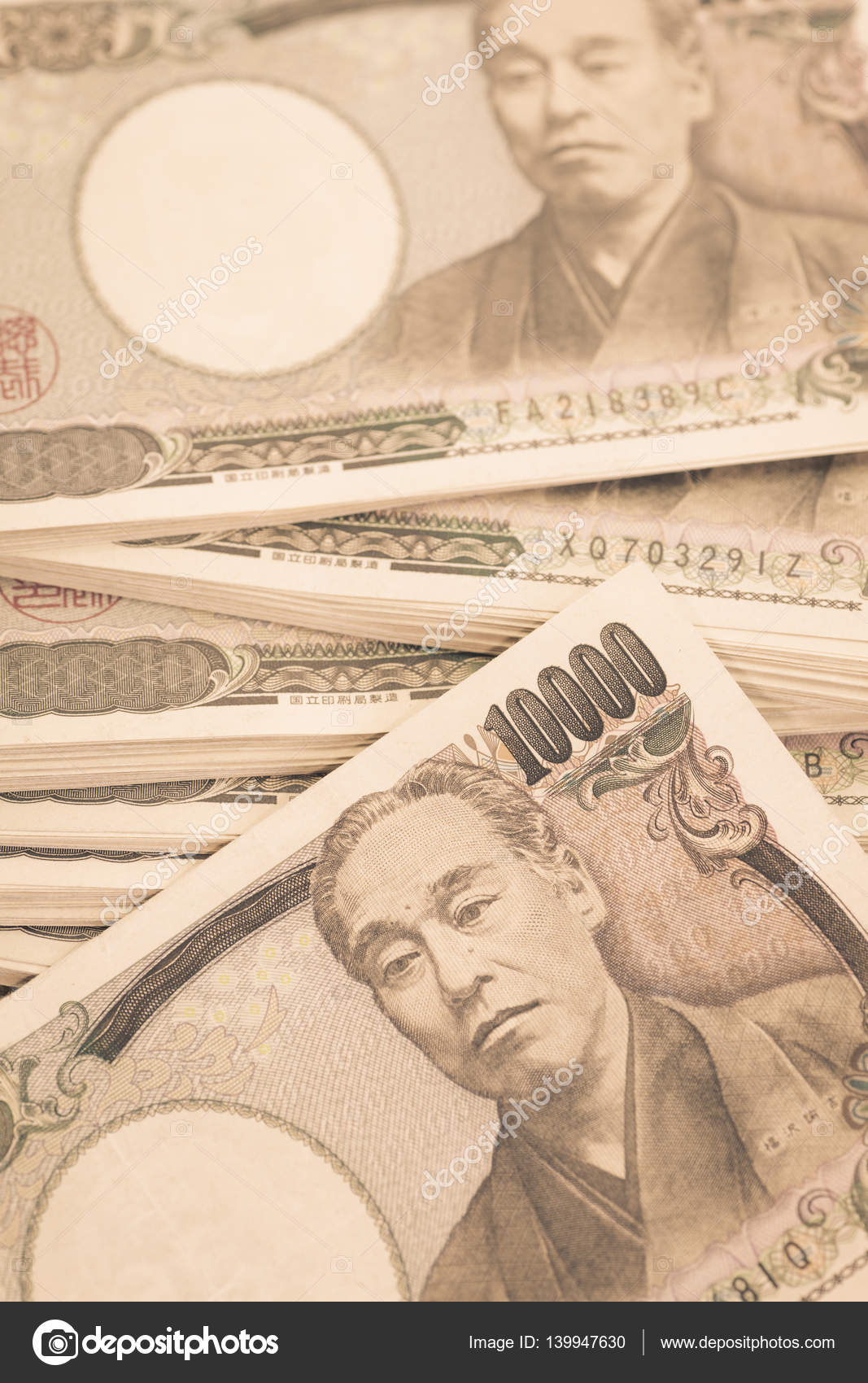 Stack of Japanese yen — Stock Photo © Torsakarin #139947630