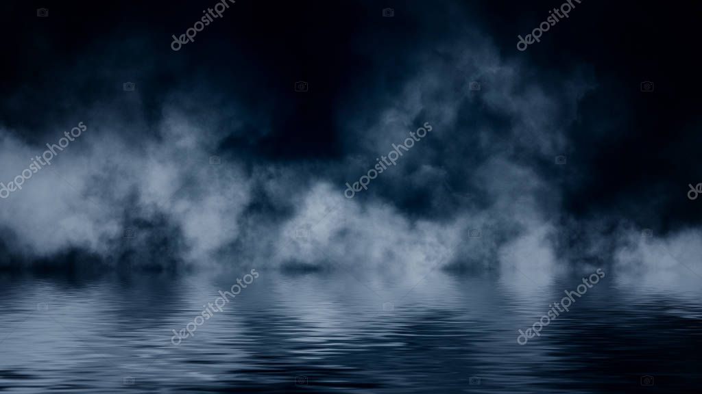 Increíble humo azul hielo seco con reflejo en el agua. Superposiciones ...
