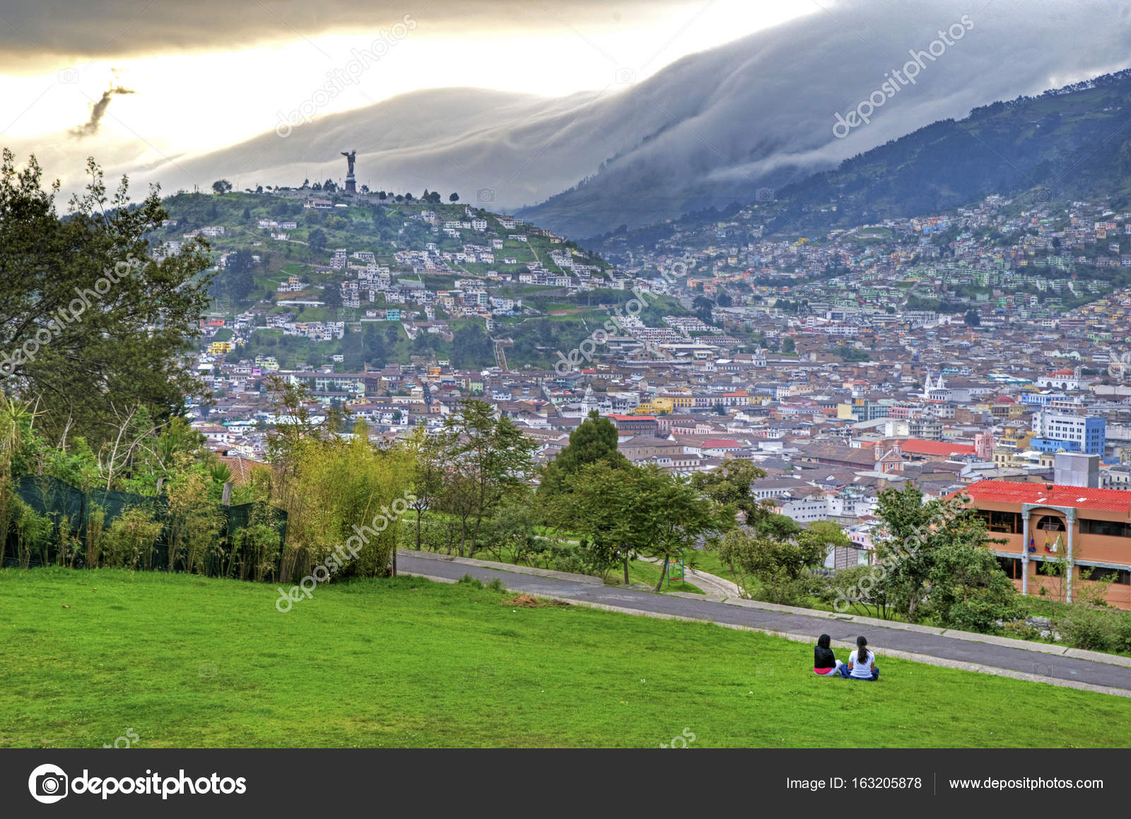 Downtown Quito on a cloudy afternoon — Stock Photo © Alanbrote #163205878
