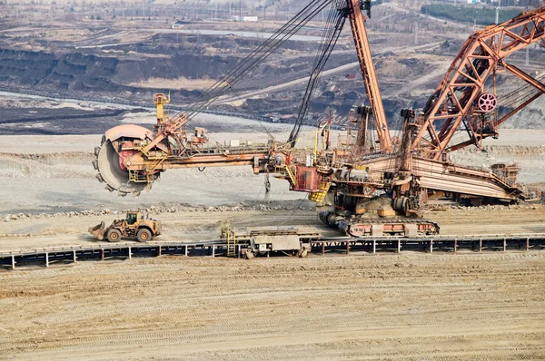 Giant Mining Machine