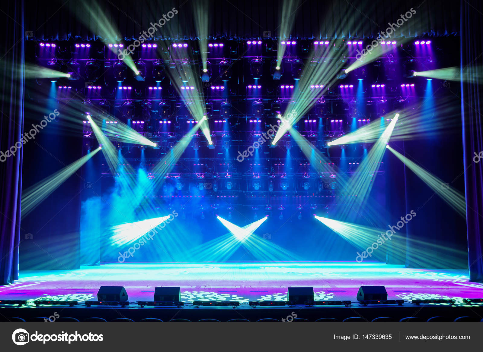 Illuminated show stage — Stock Photo © Epitavi #147339635