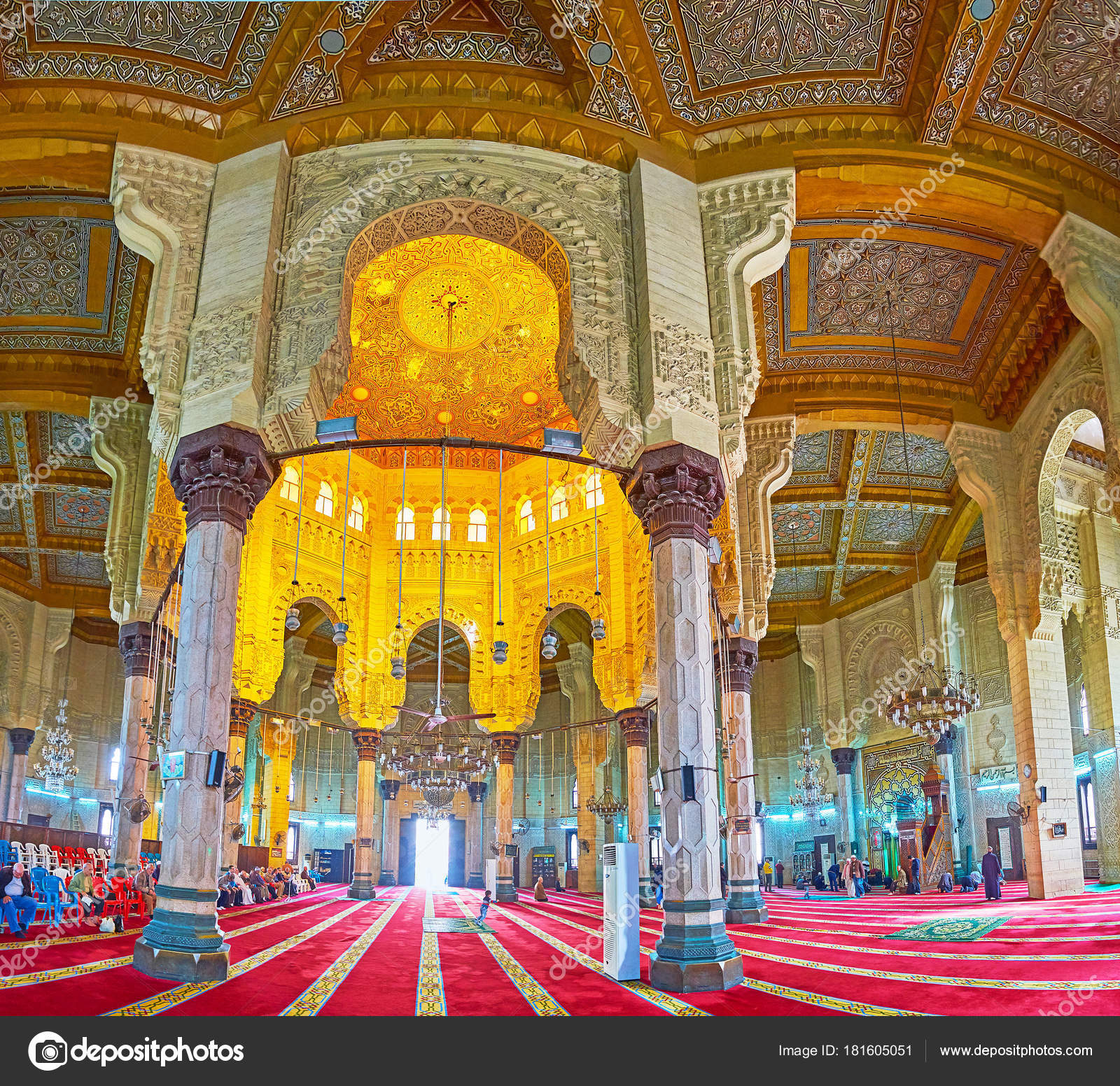 The complex decors of Abu al-Abbas al-Mursi Mosque, Alexandria, — Stock ...