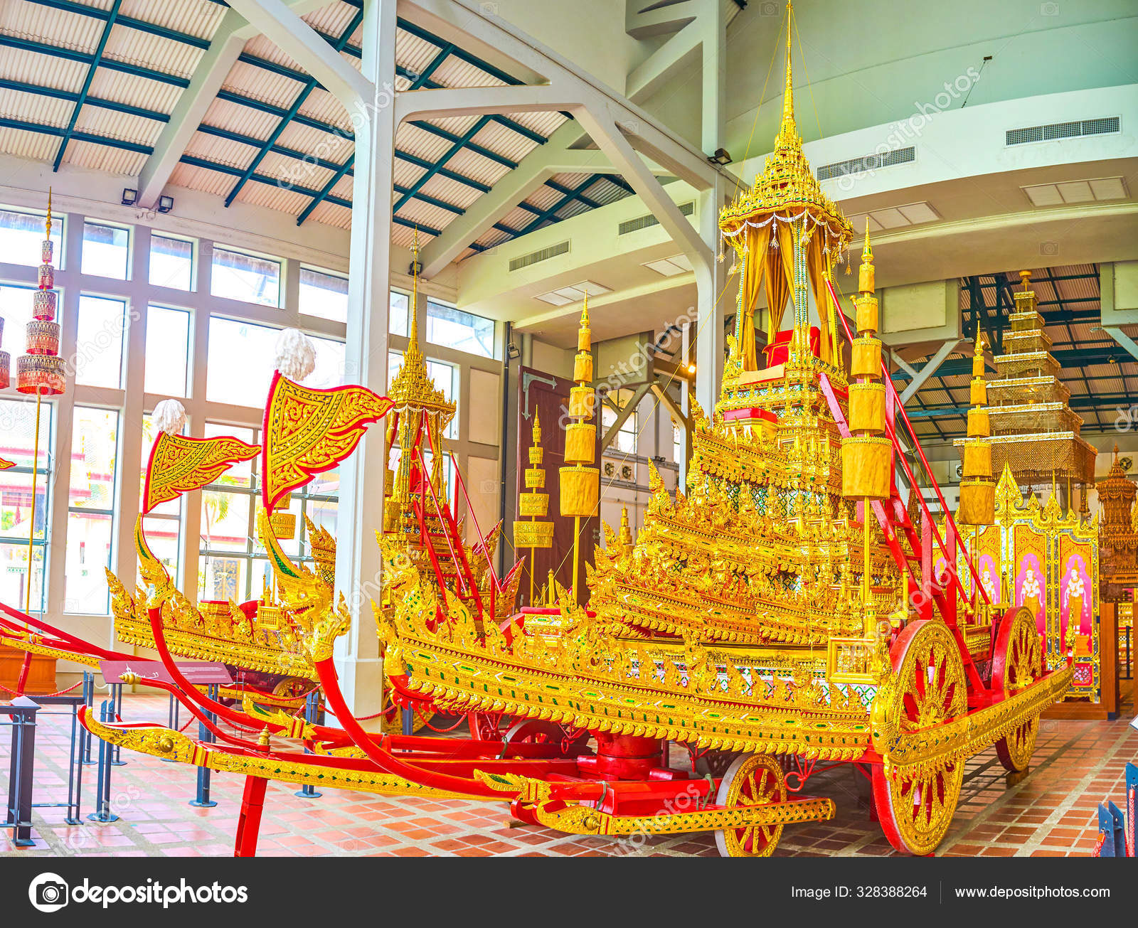 The large chariot for funeral ceremonies, National Museum, Bangk ...