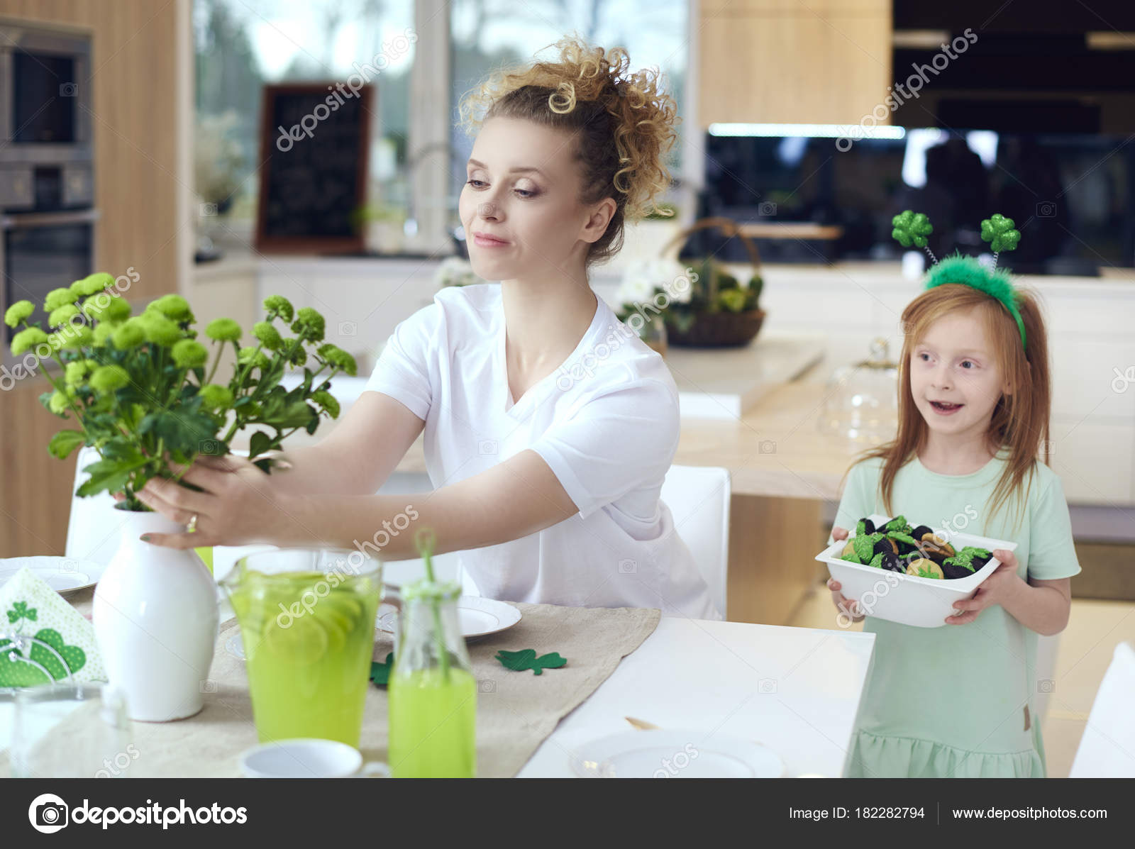 Mother Child Make Preparations Saint Patrick Day — Stock Photo ...