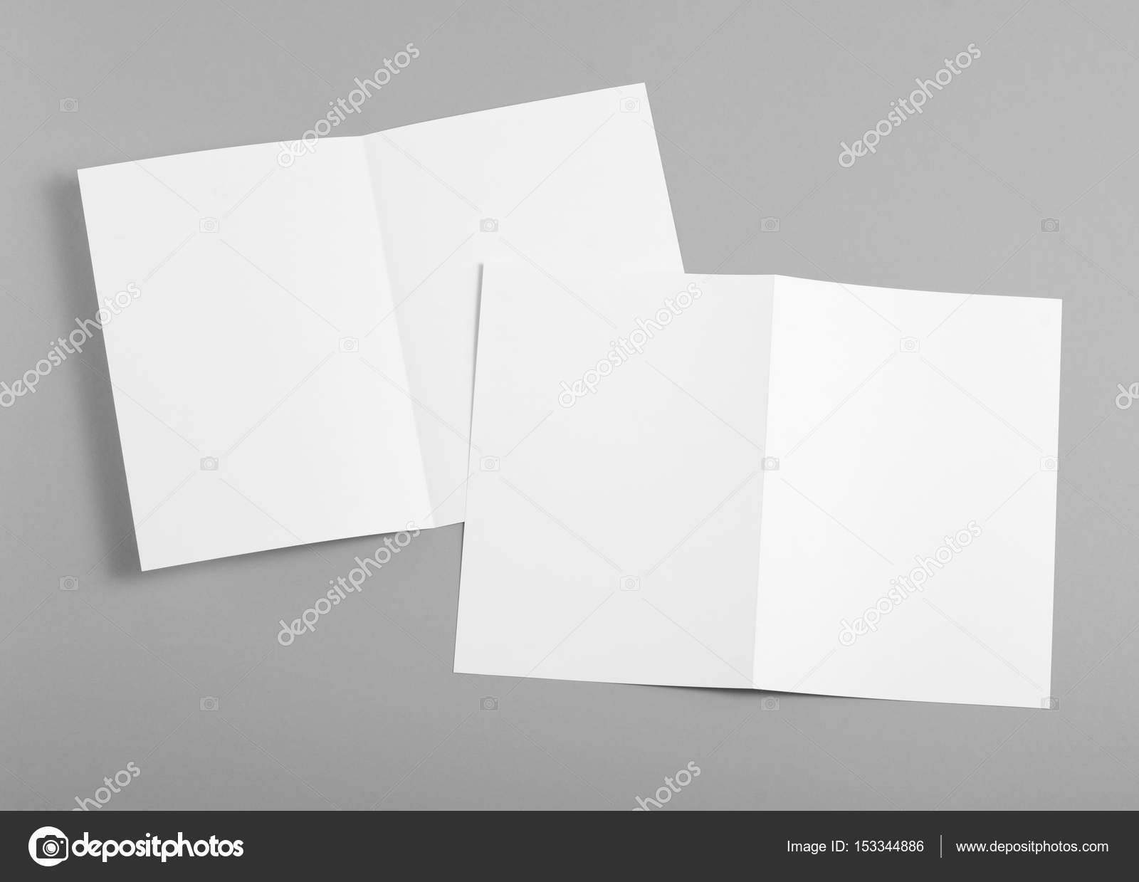 Folleto de papel plegable blanco en blanco — Foto de stock © fontgraf ...