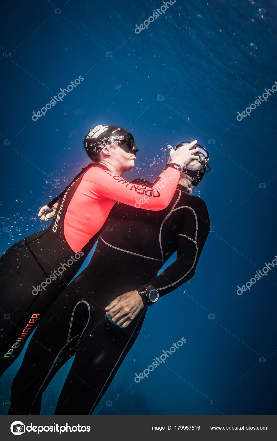 Freediving Rescue Technique and Simulation of a Diver after Blac ...
