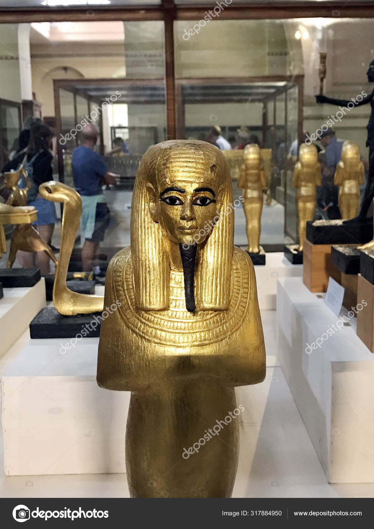 Statue Museum Egyptian Antiquities Cairo Egypt Stock Photo by ©D_Y ...