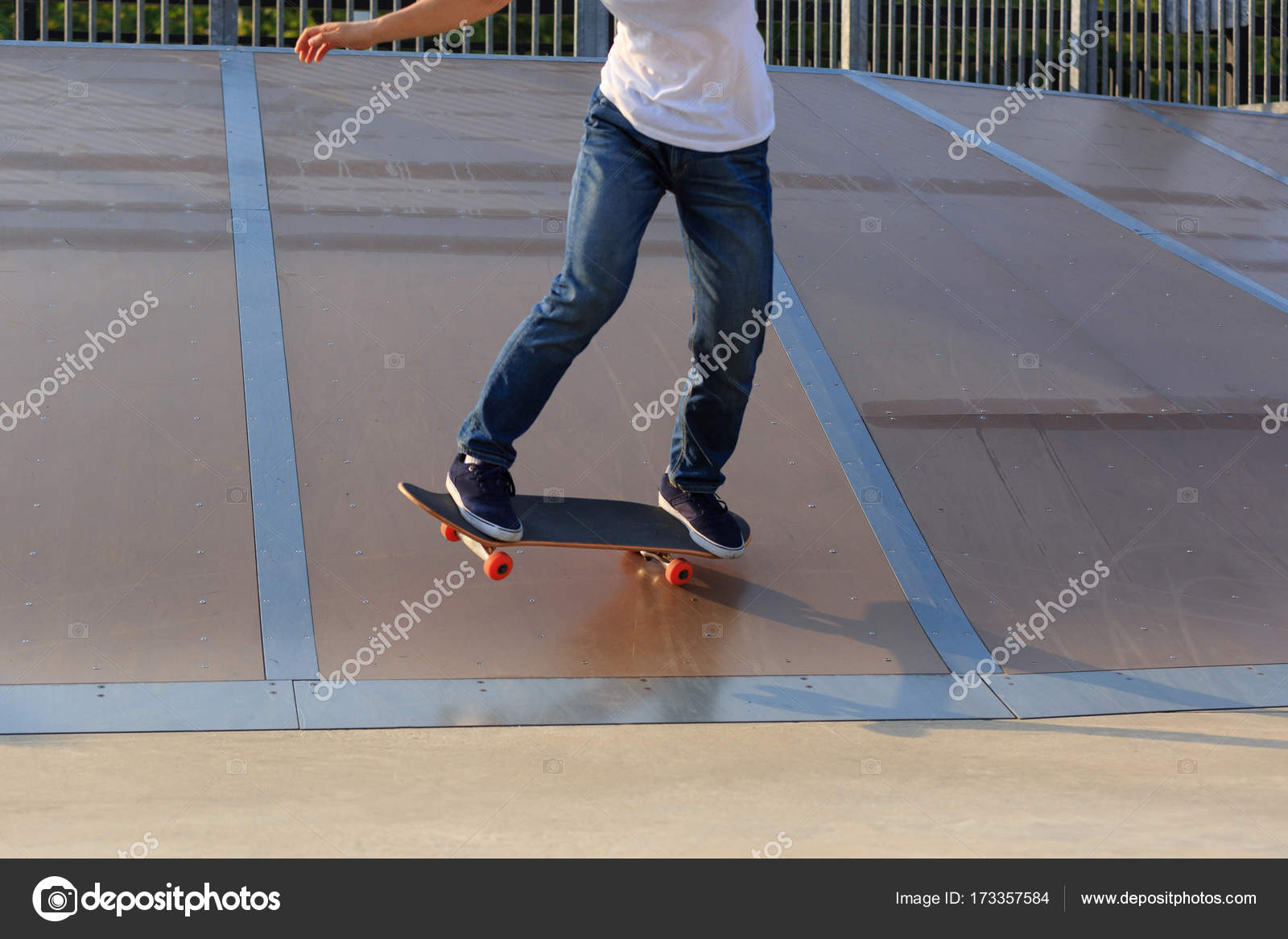 Skateboarder practicing on ramp — Stock Photo © lzf #173357584