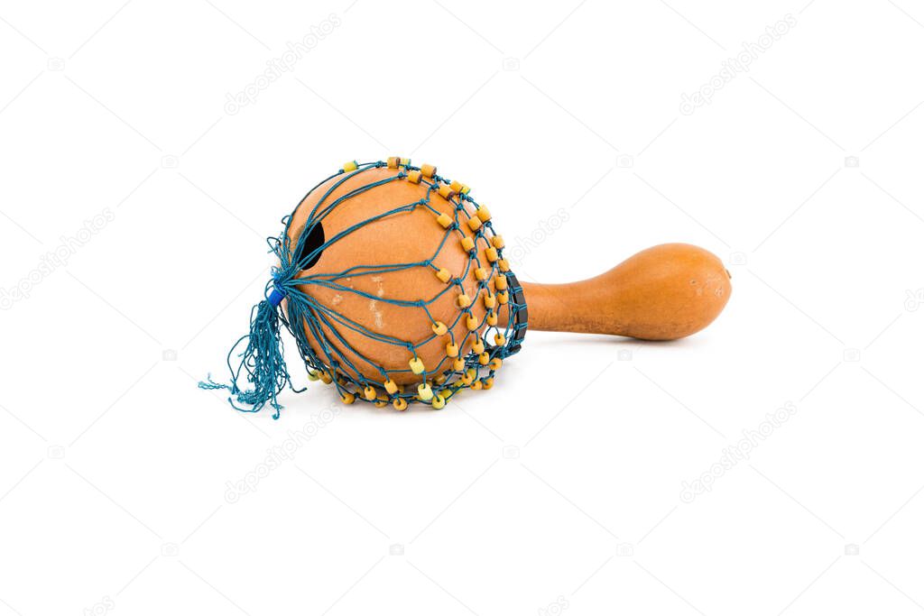 El shekere es un instrumento de percusión de África Occidental que ...