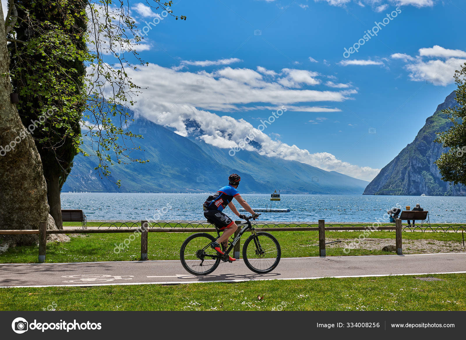 Riva Del Garda Lago Garda Italy May 2019 Tourists Riding – Stock ...