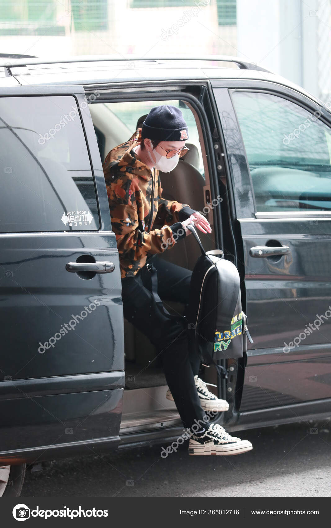 Yang Yunqing Sunnee Chinese Idol Girl Group Rocket Girls 101 — Stock ...