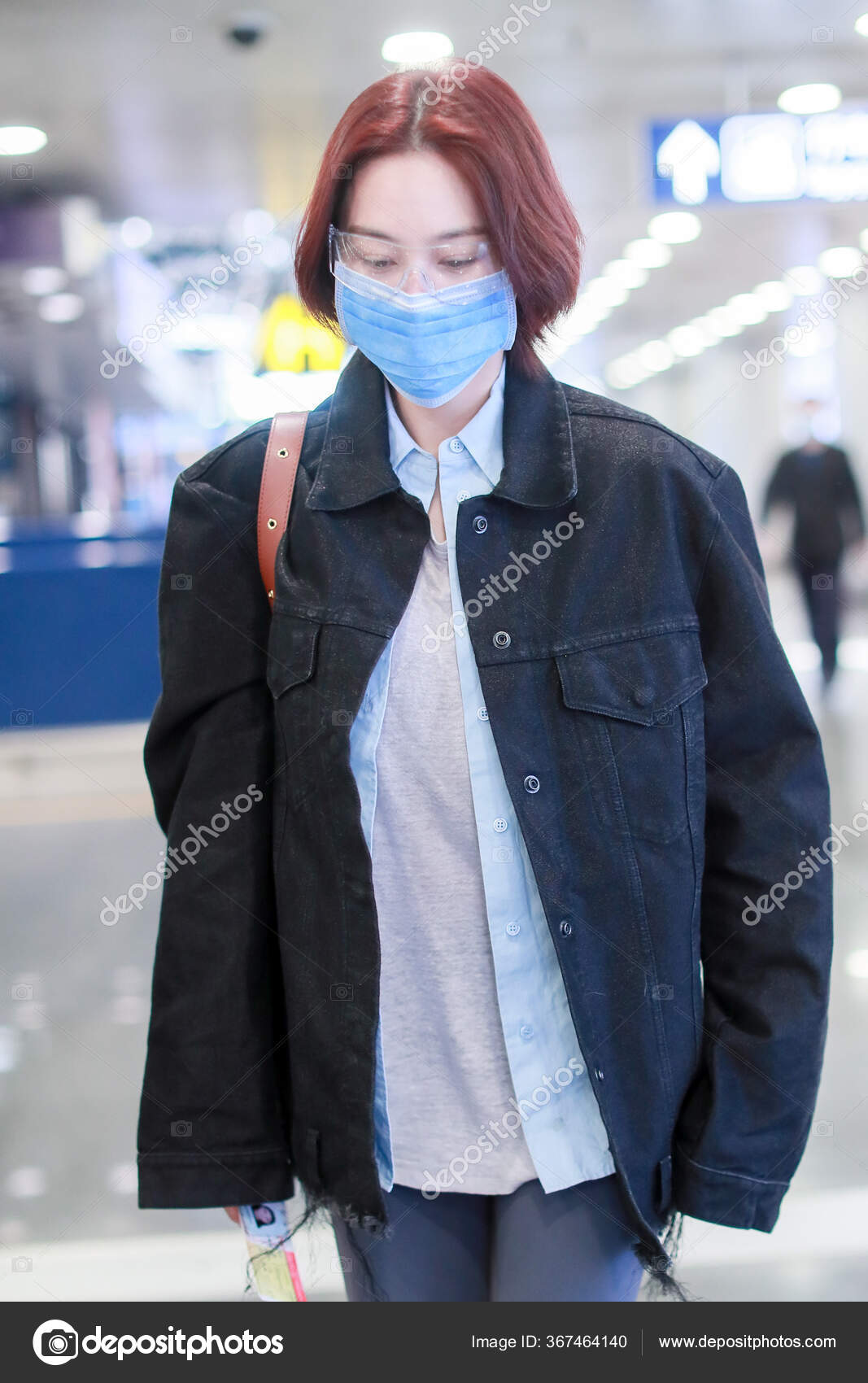 Chinese Actress Singer Model Zhang Xinyu Viann Zhang Arrives Beijing ...