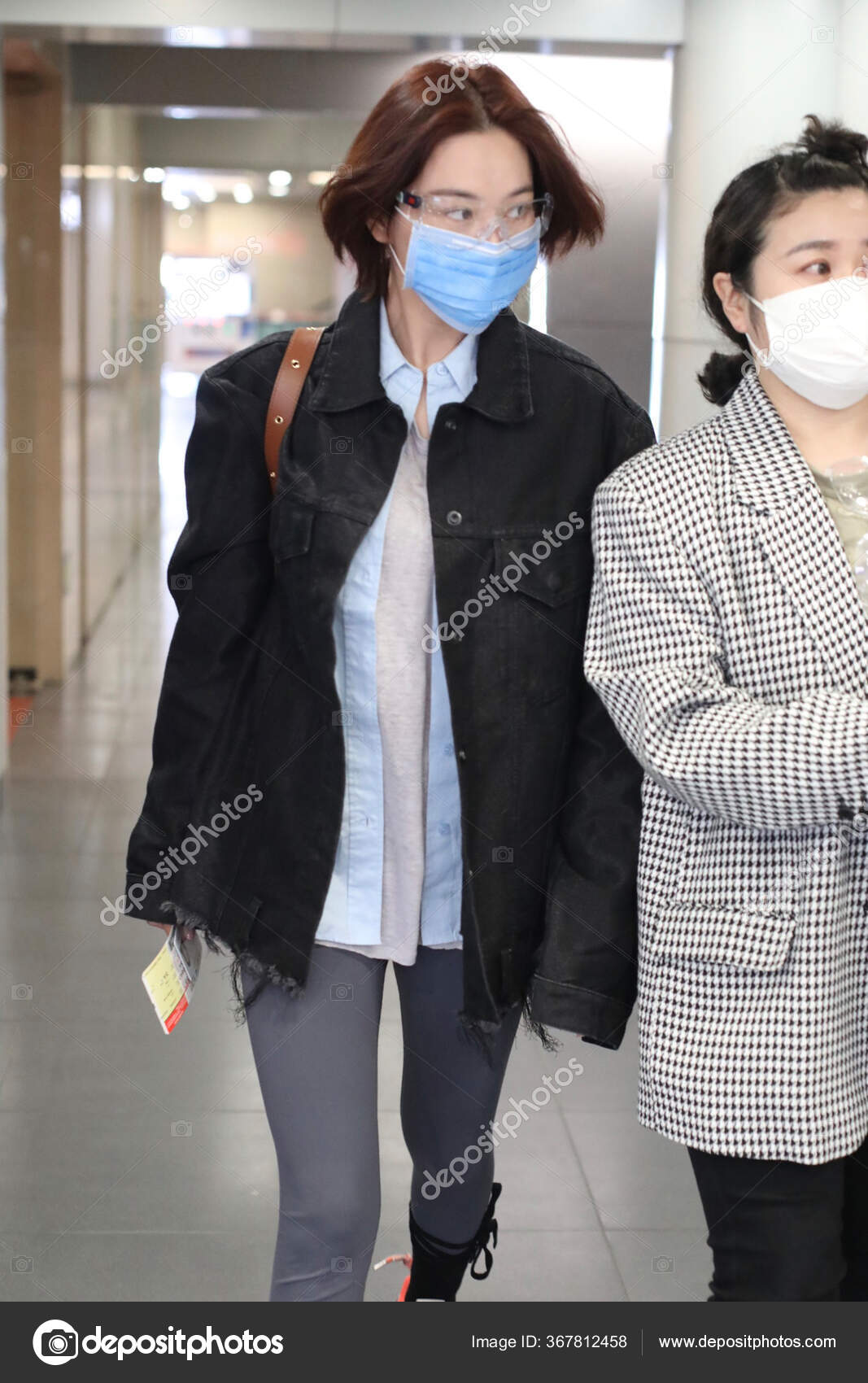 Chinese Actress Singer Model Zhang Xinyu Viann Zhang Arrives Beijing ...