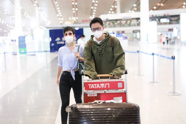 Chinese Mandopop Singer Actor Han Geng His Wife Celina Horan — Stock ...