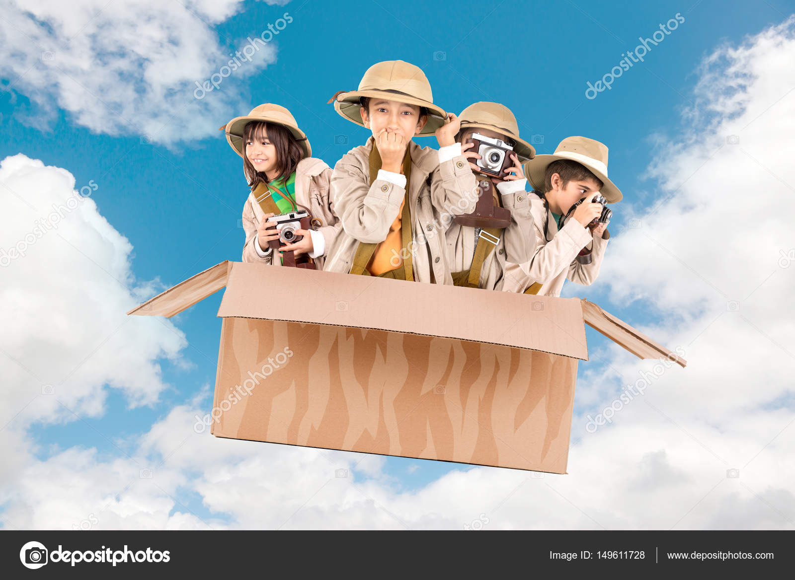 Kids in a game drive Stock Photo by ©luislouro 149611728