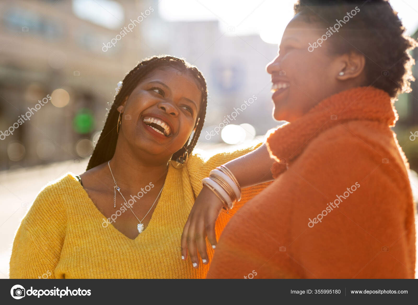 Two Beautiful Afro American Women Having Fun Together City — Stock ...