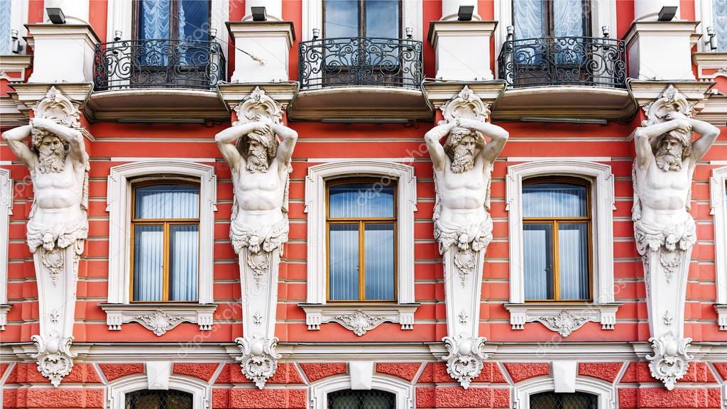 fachada del Palacio de Anichkov en San Petersburgo 2022