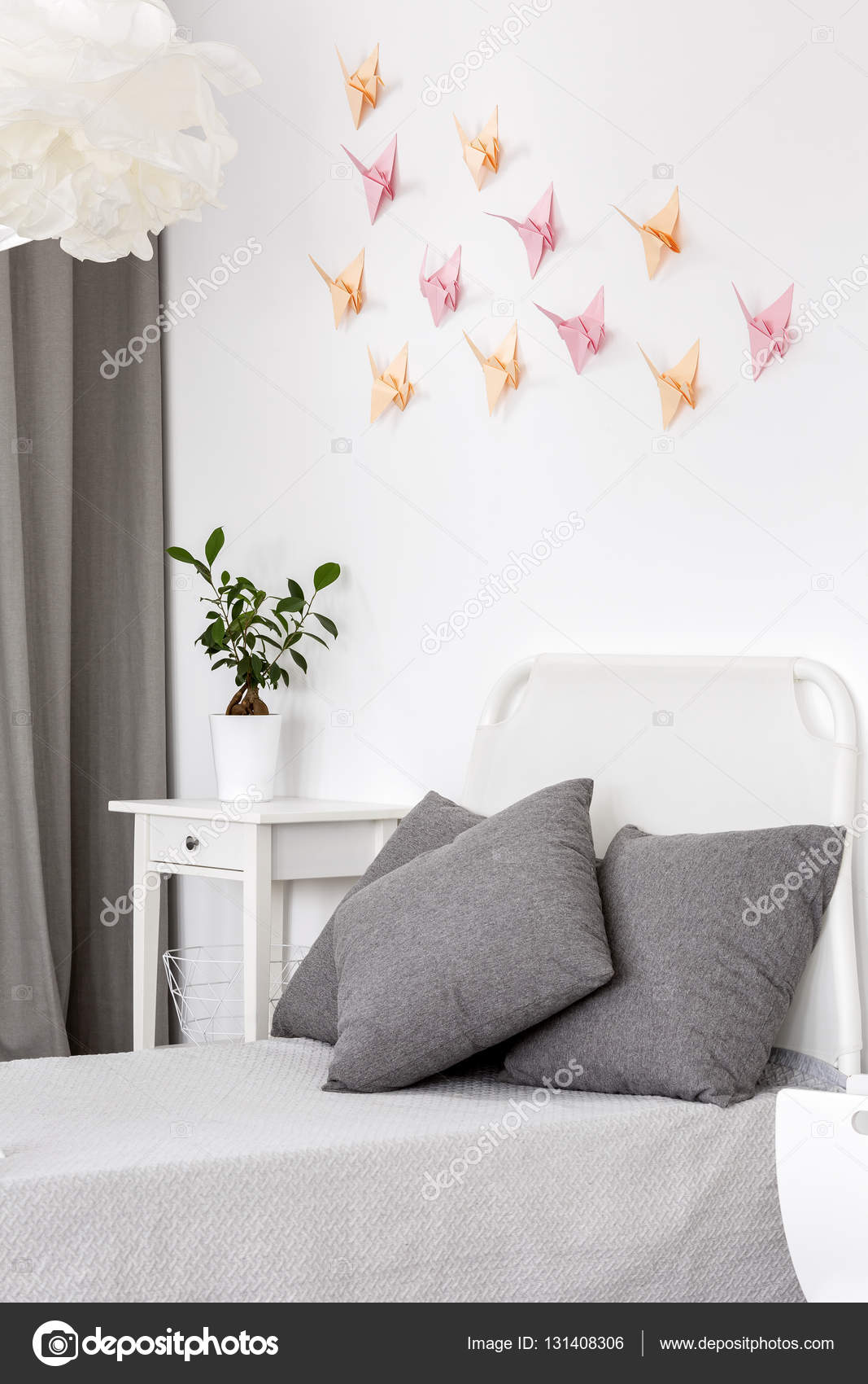 Room With Paper Origami Decoration Stock Photo By Photographee Eu 131408306