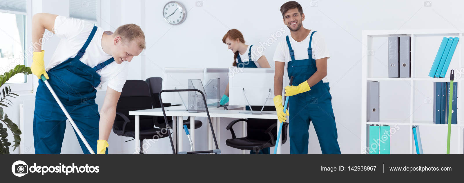 Work with office cleaning — Stock Photo © photographee.eu #142938967