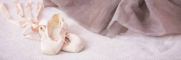 Ballet header Pictures, Ballet header Stock Photos & Images ...
