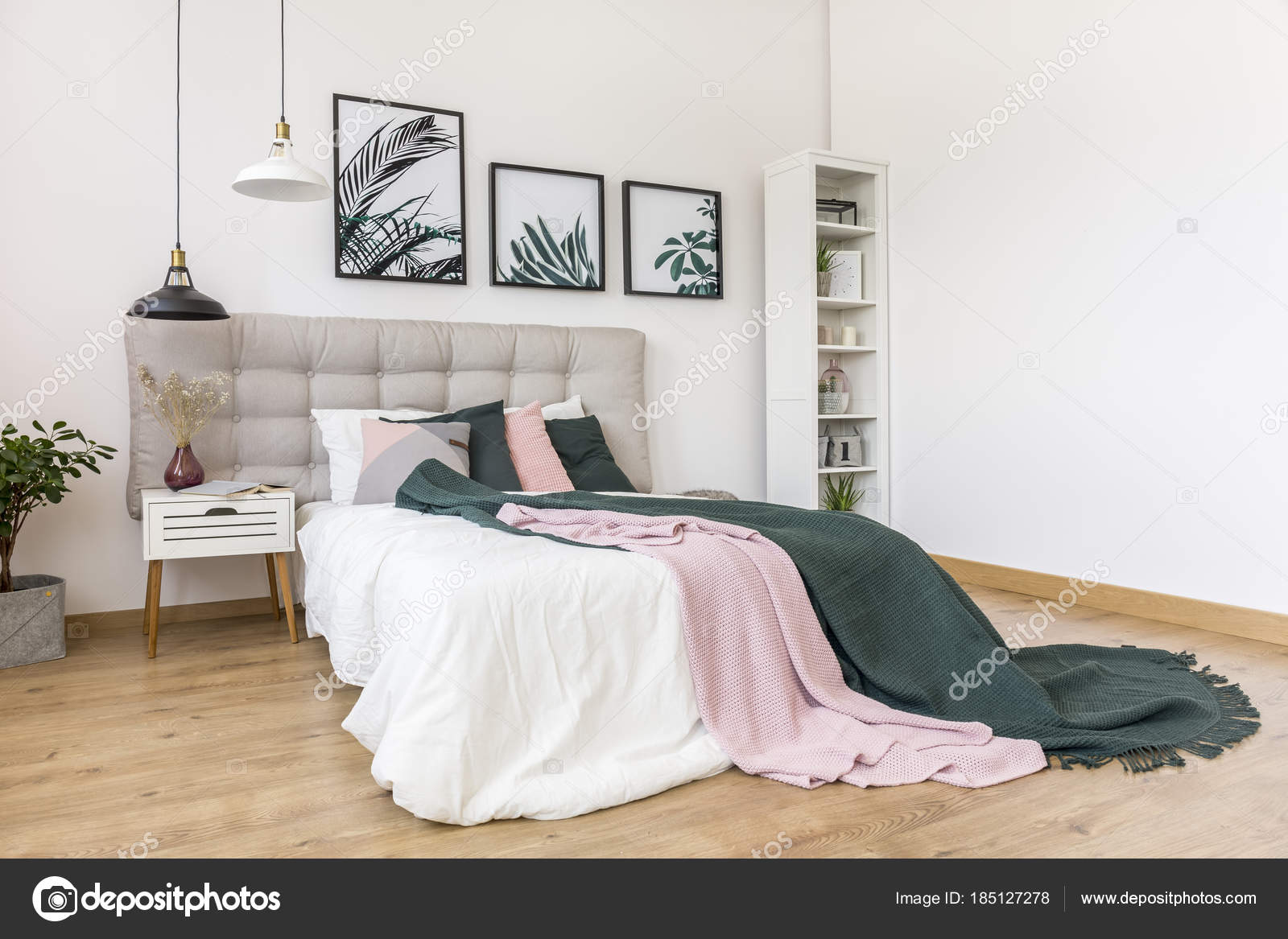 Bed with blankets and pillows — Stock Photo © photographee.eu #185127278