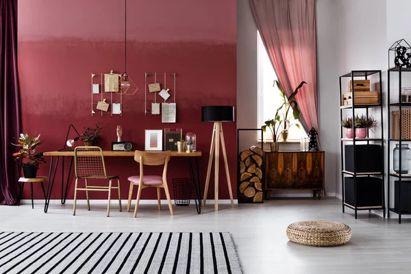 Red workspace Stock Photos, Royalty Free Red workspace Images ...