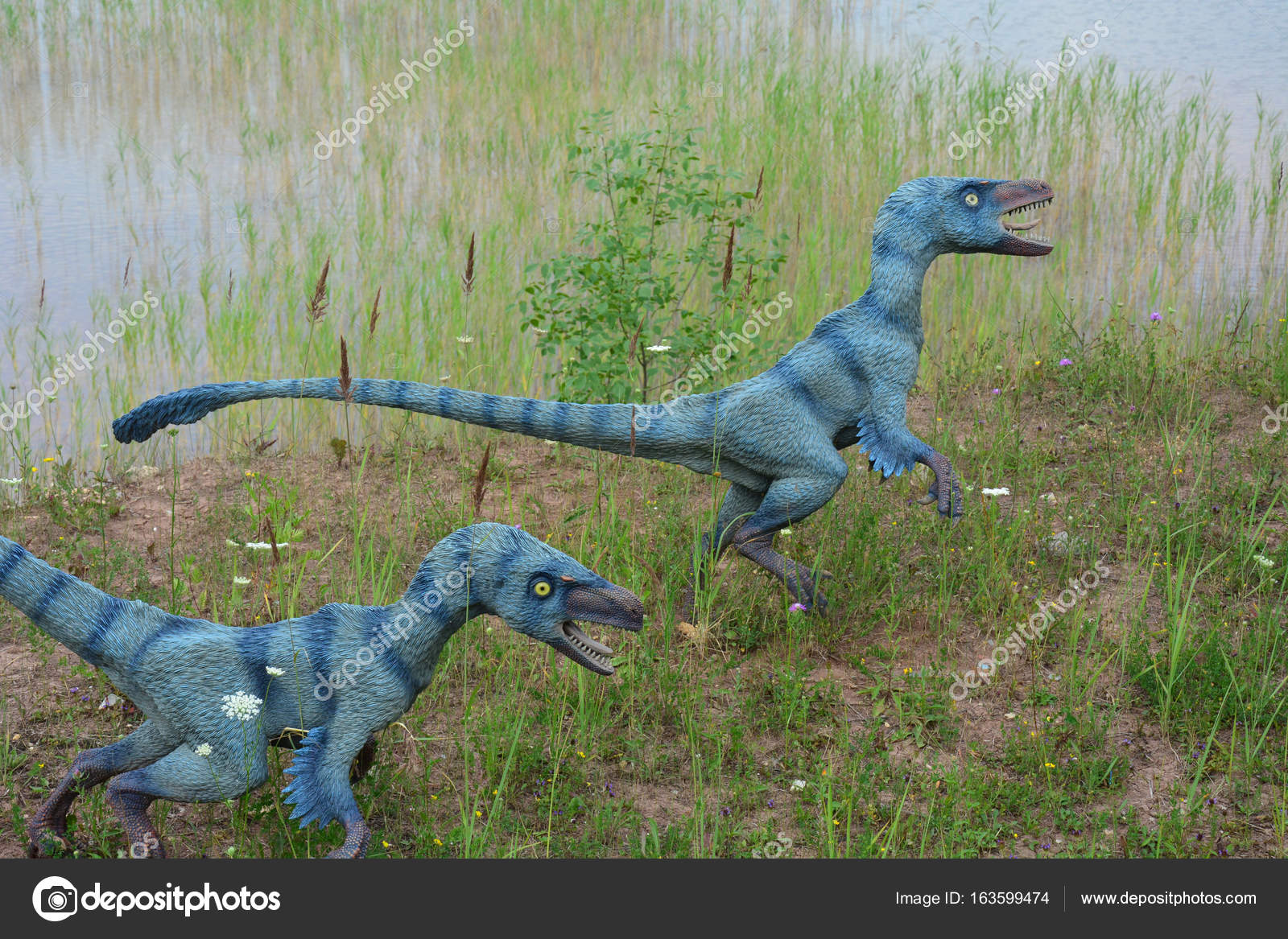 The two of reconstructions of Mesozoic reptiles — Stock Editorial Photo ...