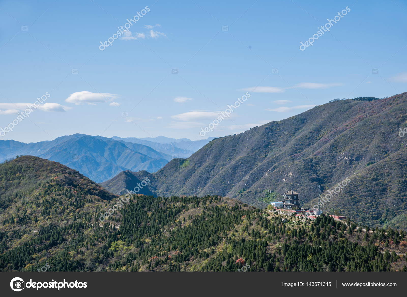 Beijing Xiangshan Park at the foot of Xiangshan — Stock Photo ...