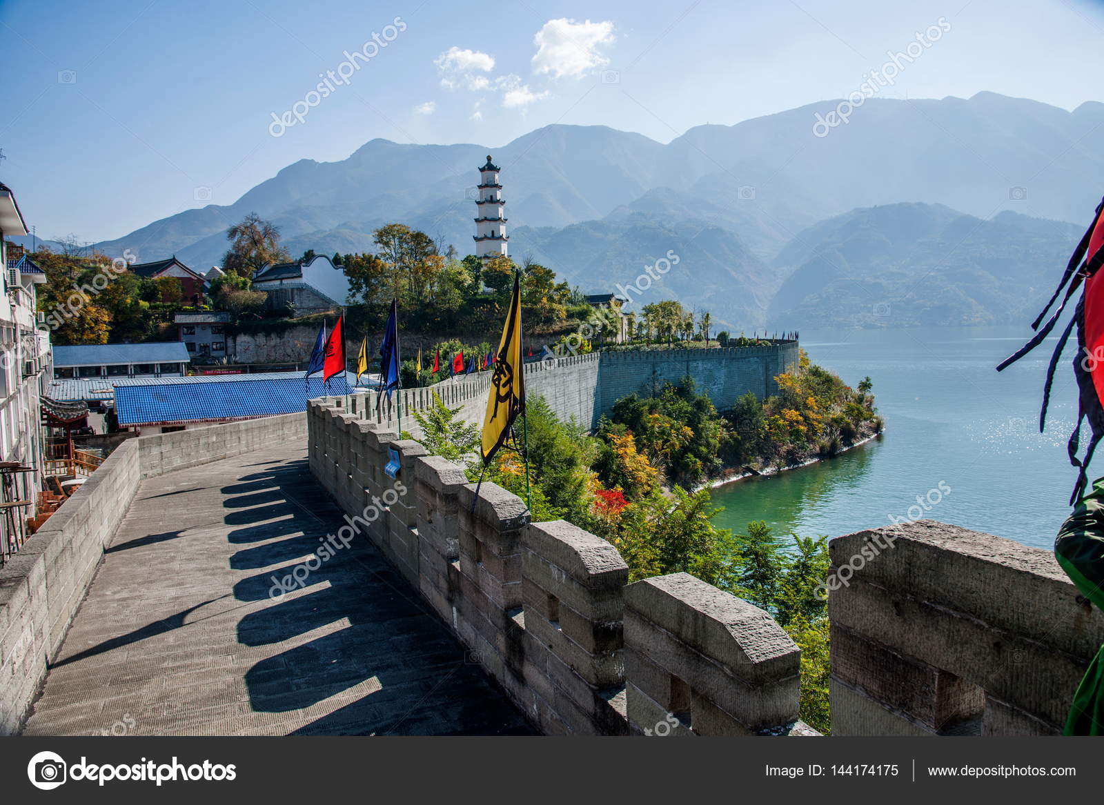 Yangtze River Three Gorges Fengjie ancient city fish tower – Stock ...