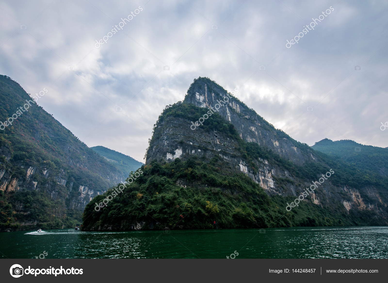 Chongqing Wushan Daning River Three Gorges Valley — Foto de stock ...