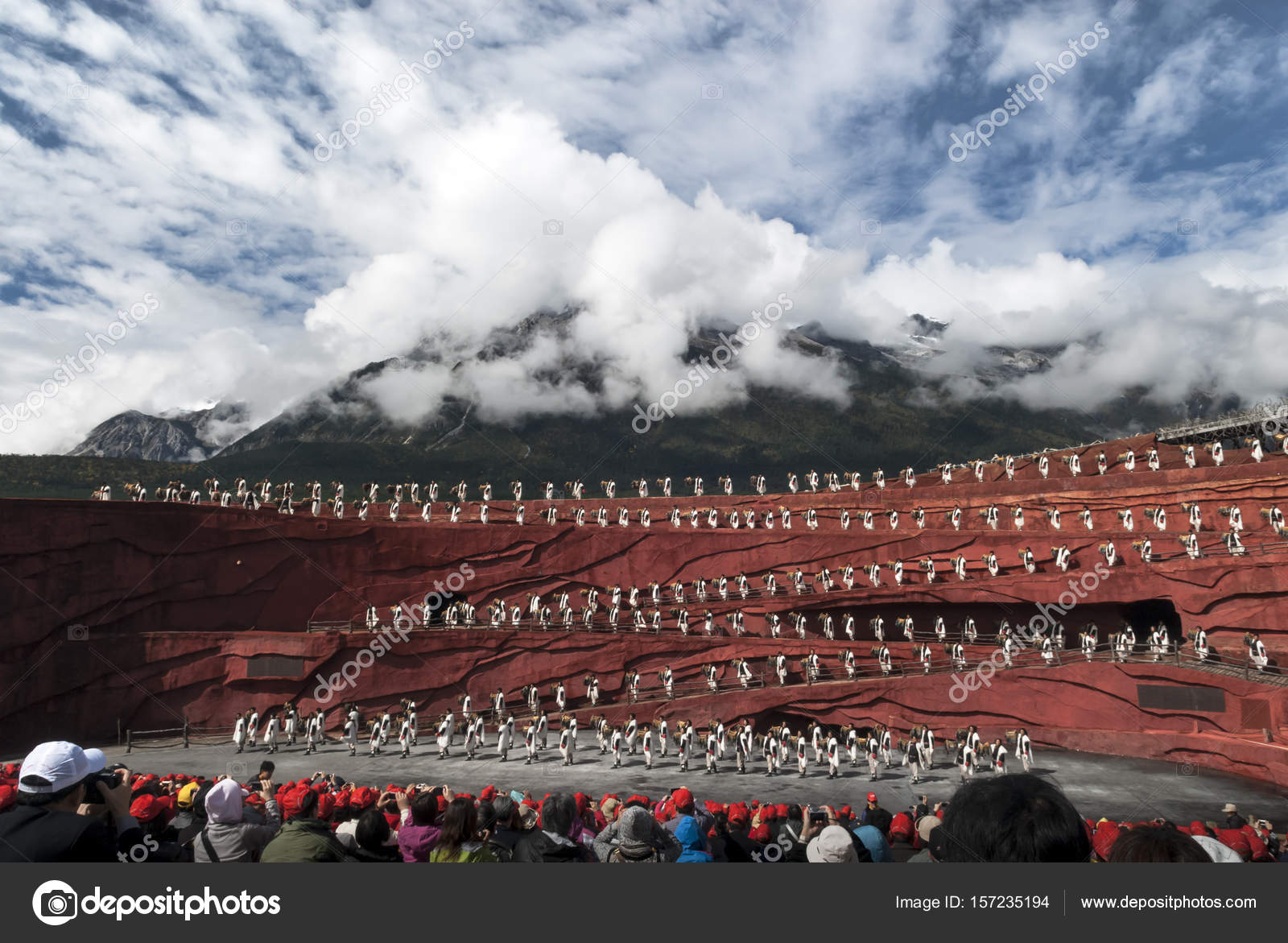 Impression Lijiang CHINA — Stock Editorial Photo © warasit #157235194