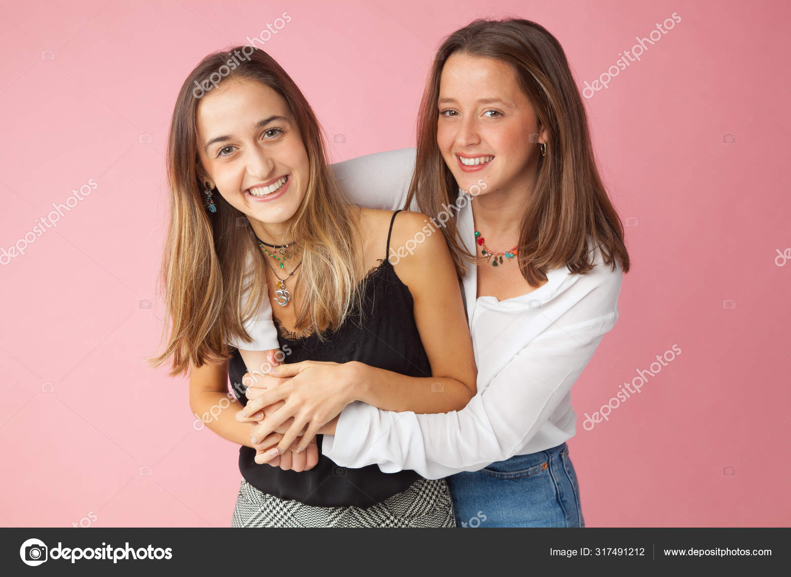 Two Girls Sisters Friends Showing Affection Affection Smiling Looking ...